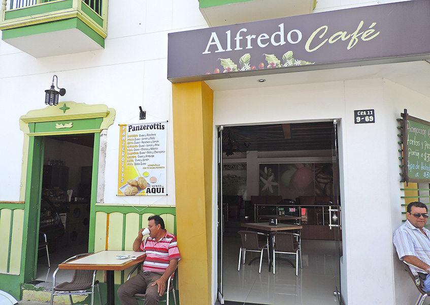 Alfredo Café en Barcelona, Quindío. Eje Cafetero Turismo